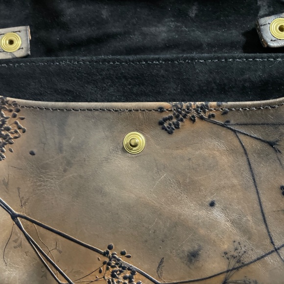 C.L. Whiting | Bags | Genuine Cl Whiting Leaf Leather Hand Purse ...